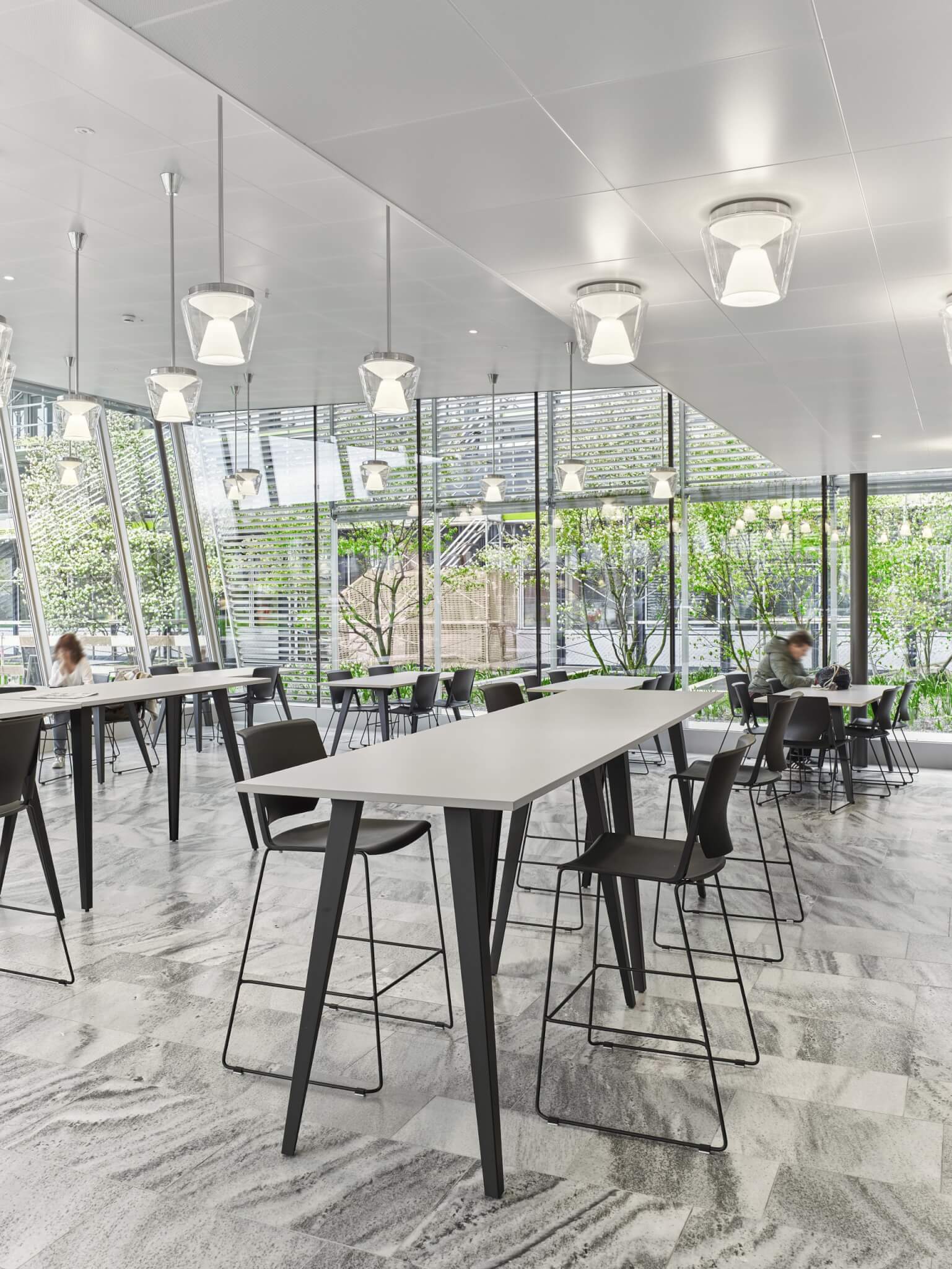 Newly illuminated – StadtSpital Zurich Triemli Bistro – Serien Lighting